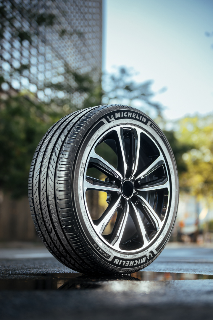 性能全面升級 還能多行駛7000公里路途 全新Michelin Primacy 5 - 試車頻道 TCar