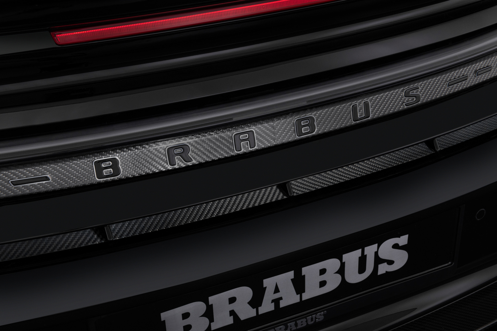 Porsche改裝第一把交椅真要易主？全球只限25輛的Brabus 900 Rocket R - 試車頻道 TCar