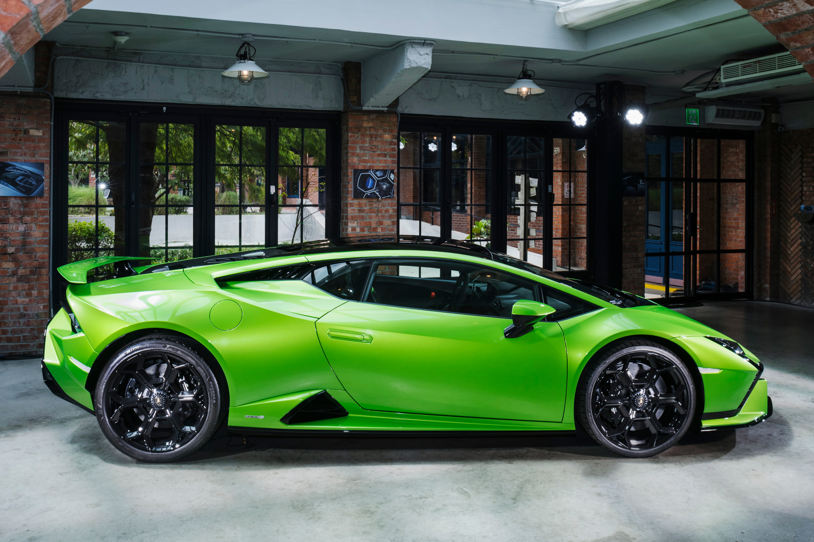 Lamborghini Huracán Tecnica 抵臺亮相 精湛工藝科技，釋放無盡樂趣 - 試車頻道 TCar