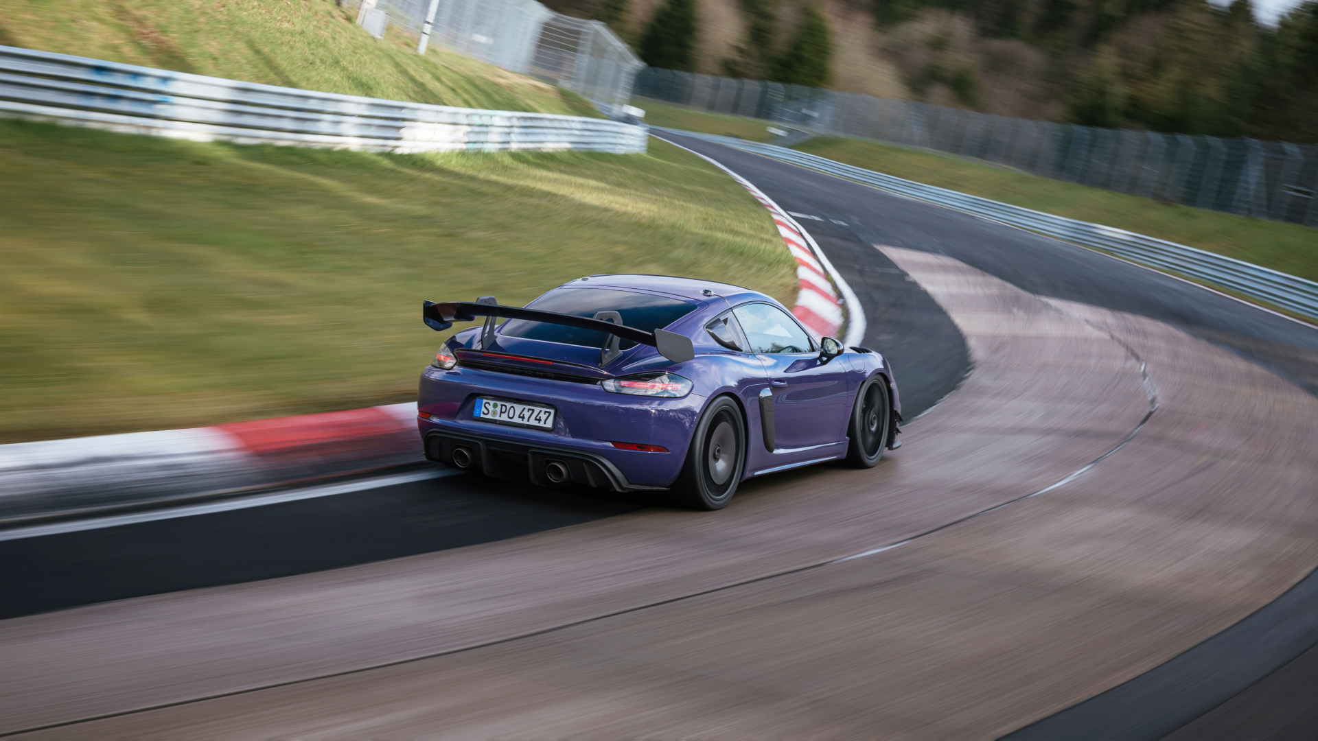 真不打算給老大哥們跑遠！紐北單圈壓死7分大關的Manthey套件Porsche 718 Cayman GT4 RS - 試車頻道 TCar