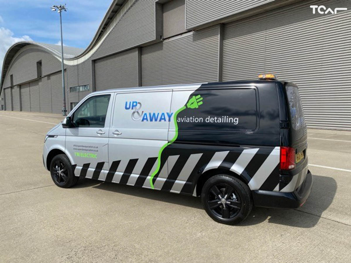 續航不長 強調點對點移動 VWCV x ABT 合作推出純電商車 eTransporter 6.1 - 試車頻道 TCar