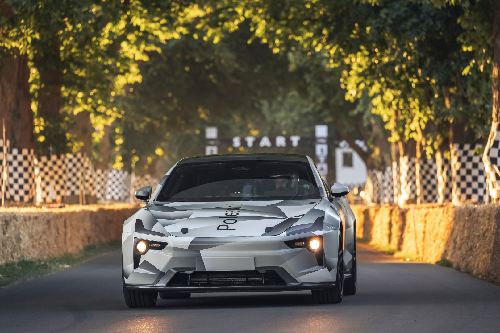 不只於Goodwood動態展示 更同步公開800V系統、884匹馬力的Polestar 5 - 試車頻道 TCar