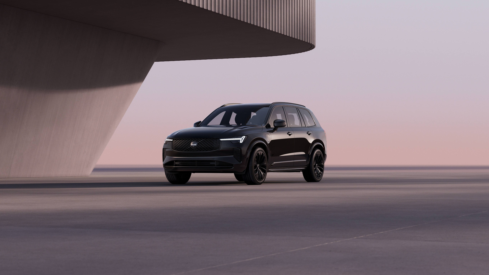 精緻之外再多點自信 Volvo XC90 Black Edition登場 - 試車頻道 TCar
