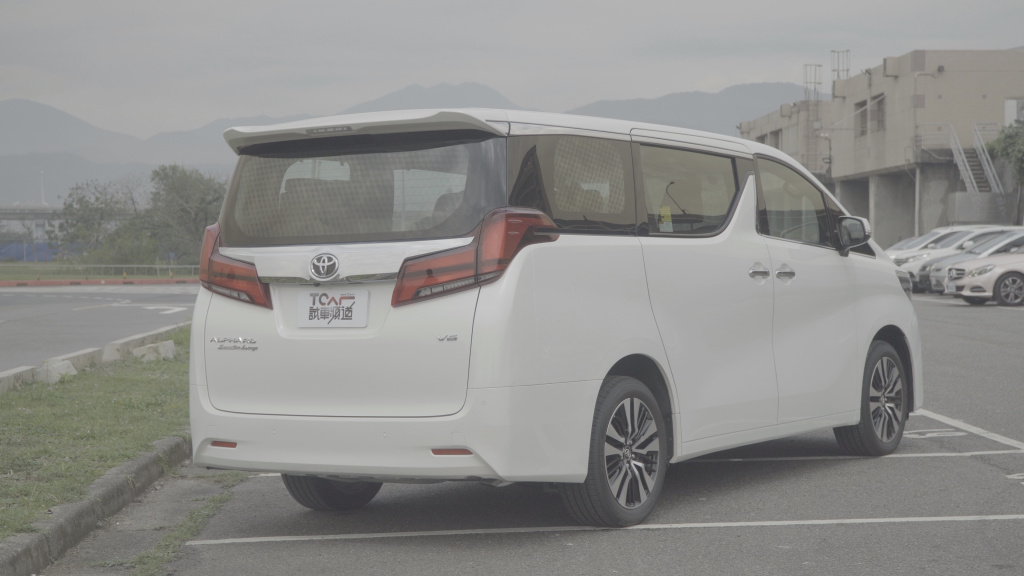 [新車試駕] Toyota Alphard Executive Lounge 3.5L 個性奢華 - 試車頻道 TCar